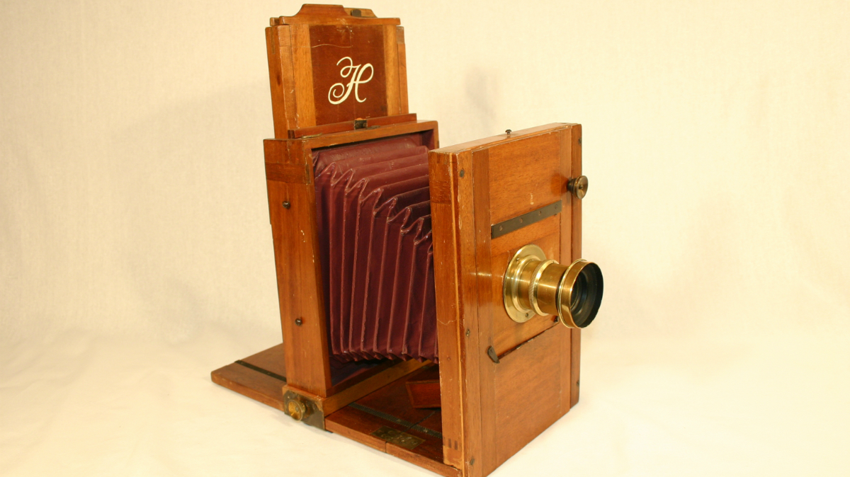 De geschiedenis van de fotocamera bij World Press Photo Zutphen ...